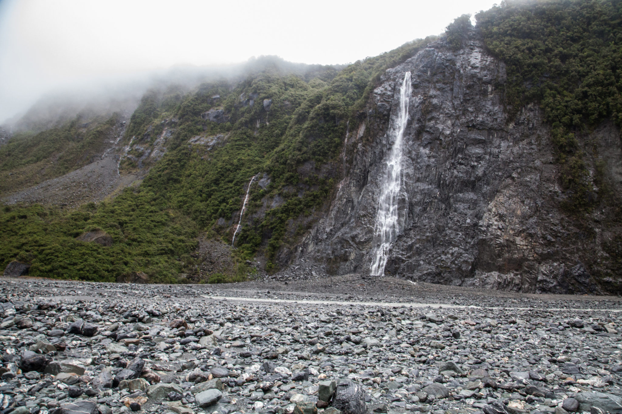 Hiking Fox Glacier - littlegrunts.com