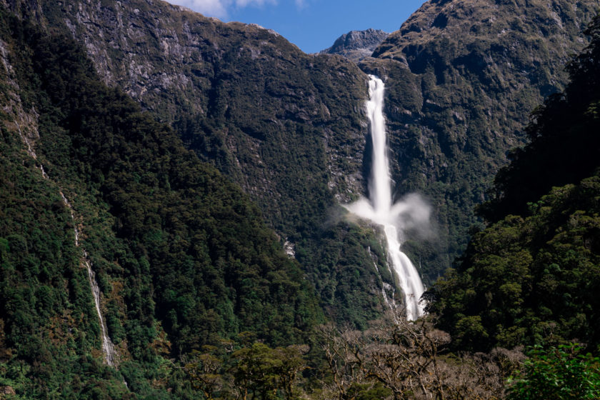 Milford Track, Day 3: Mintaro Hut to Dumpling Hut - littlegrunts.com